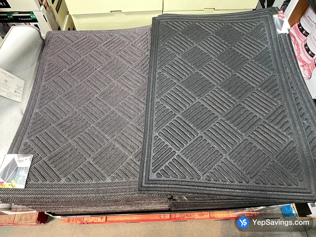 COSTCO IMPRESSIONS DOOR MAT 24" X 36" – (ITM 1648955) – Mississauga ...